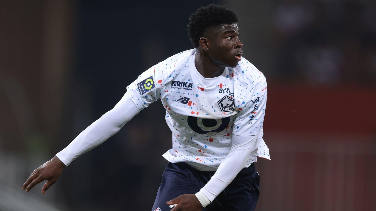 Brighton complete signing of midfielder Carlos Baleba from Lille