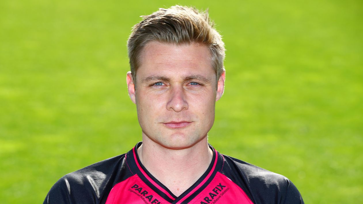 Sussex beat Somerset in the Royal London Cup as Luke Wright smashes 105