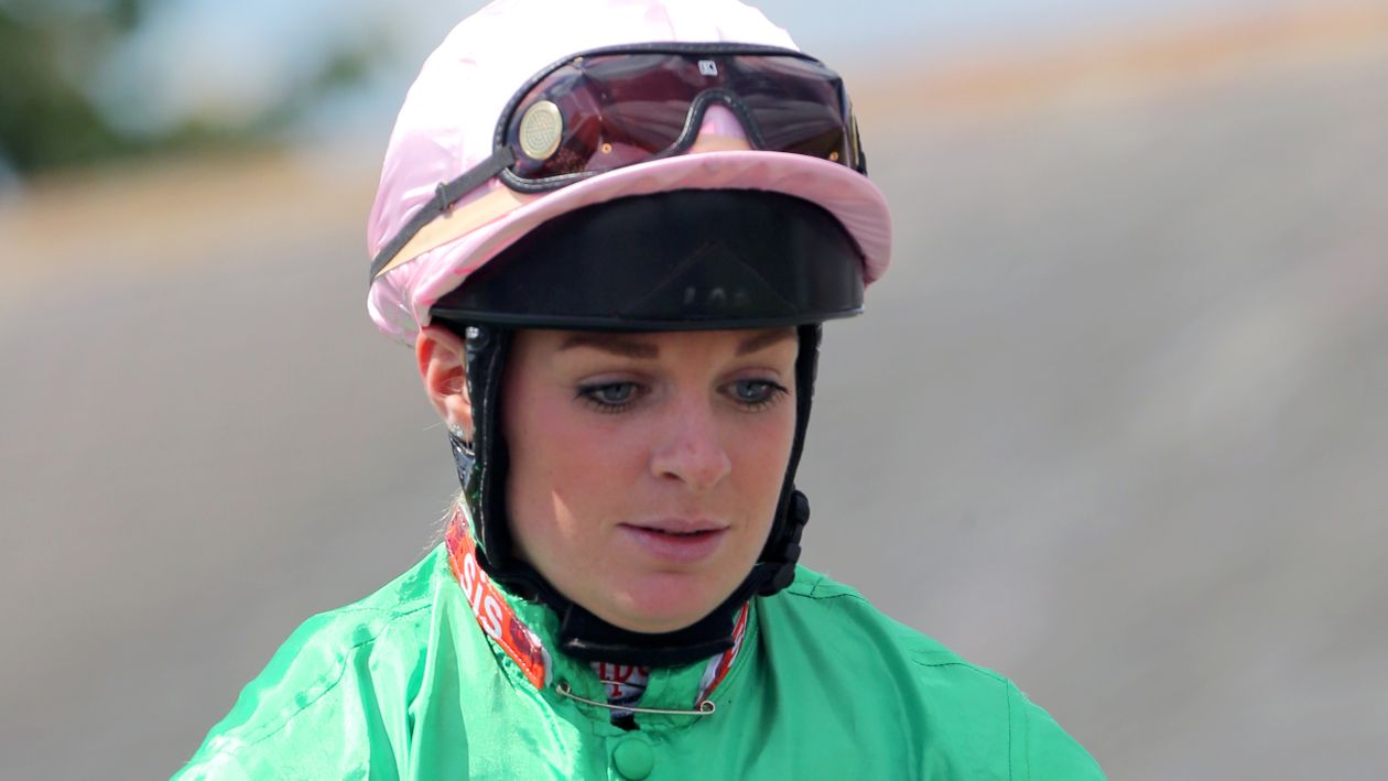 Jockey news: Rachel Kneller forced to retire