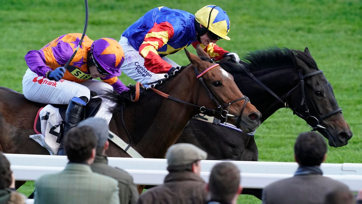 Simon Holt's free horse racing tips for Saturday