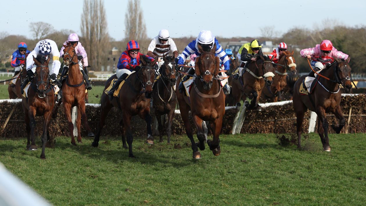 Betfair Imperial Cup: Go Dante wins again at Sandown