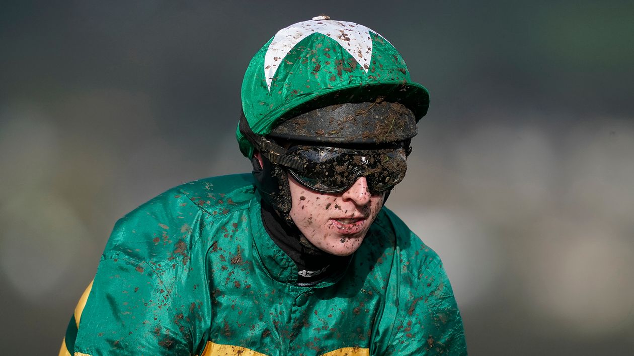 Precautionary X-rays for luckless Mark Walsh after fall