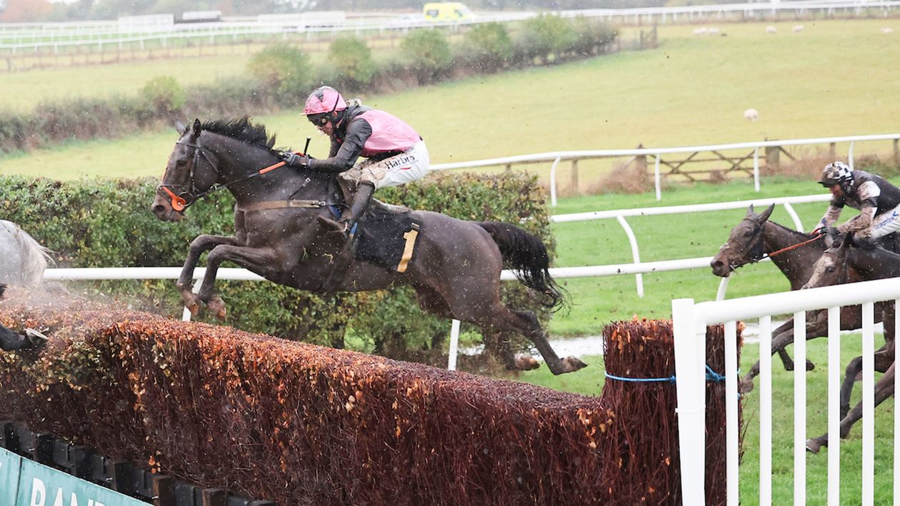 Hill Sixteen's owner Jimmy Fyffe returns to Aintree with Grand Sefton ...