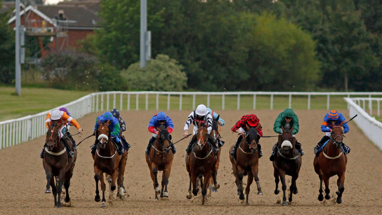 All-weather course guides, key stats and trends