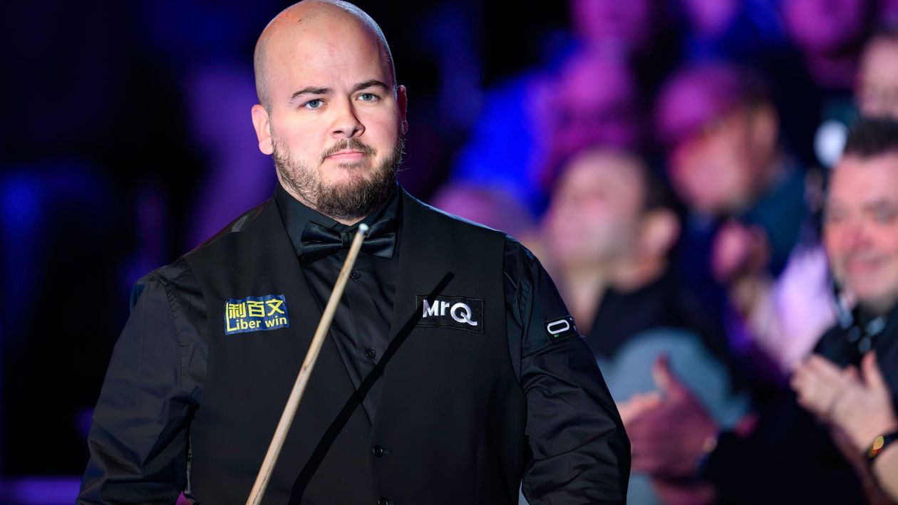 Luca Brecel and Reanne Evans motor to doubles victory in Manchester