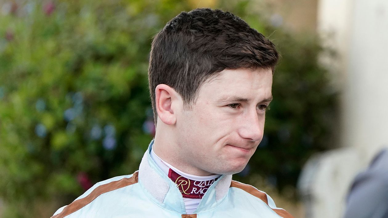 Champion jockey Oisin Murphy guides Rainbow Dreamer to victory at Kempton