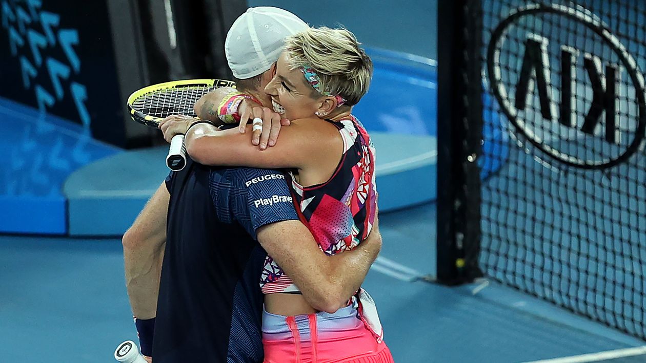 Jamie Murray and Bethanie Mattek-Sands book place in Australian Open final