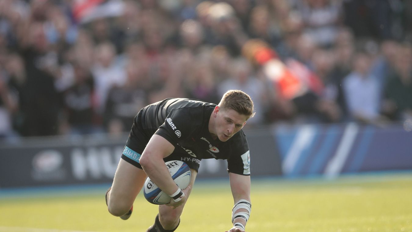 Saracens 56-27 Glasgow: David Strettle shines