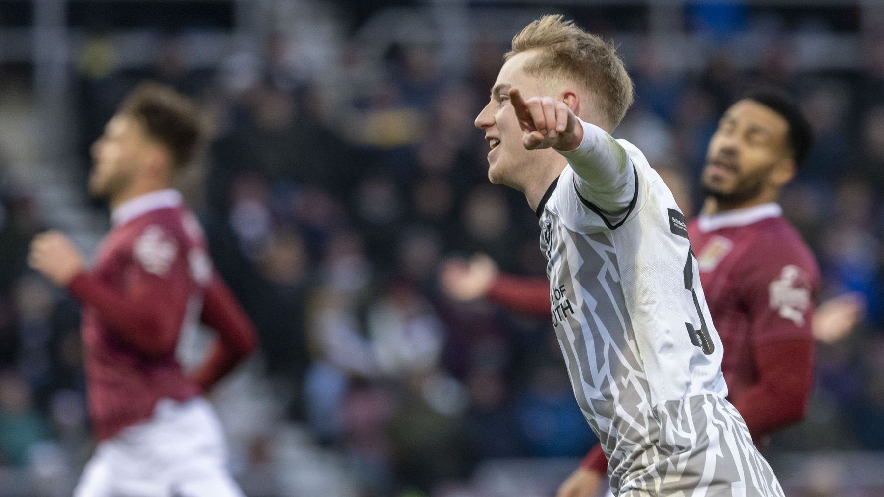 Gab Sutton's EFL Team of the Week: Leicester's Kiernan Dewsbury-Hall ...
