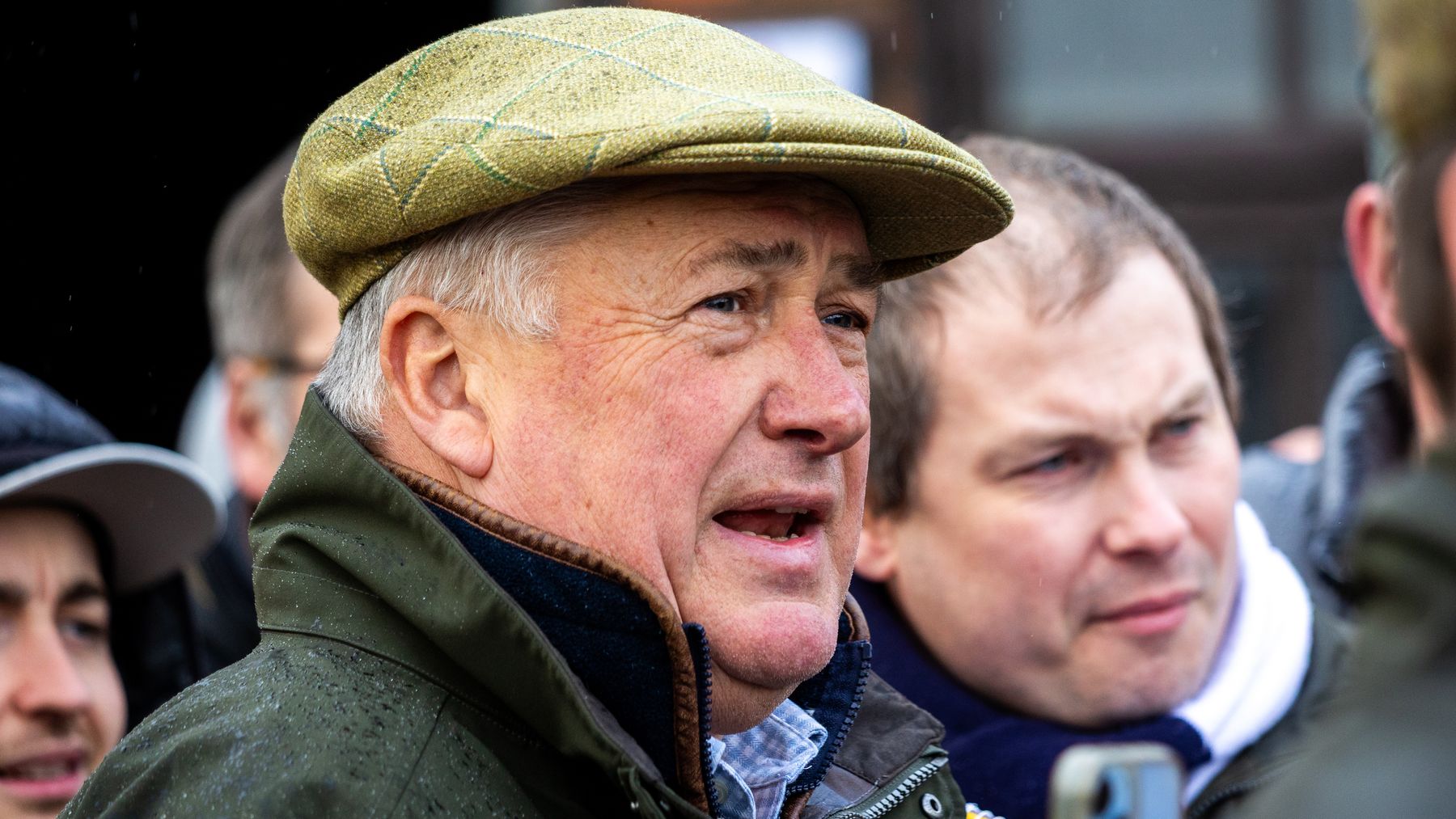 Summer Handicap Hurdle preview: Brave Knight out to strike for Paul ...