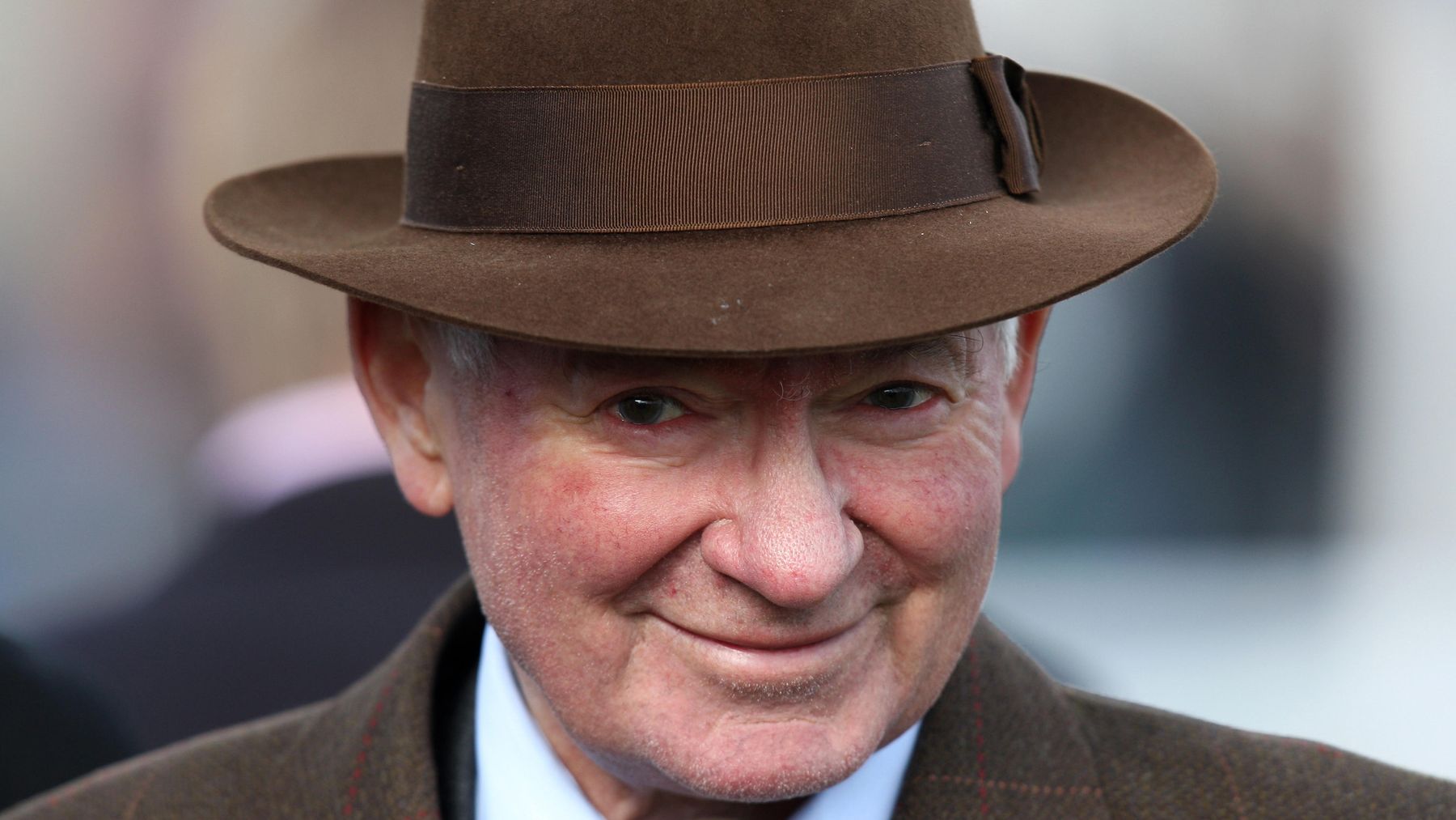 Marlon williams even better, her English is excellent and