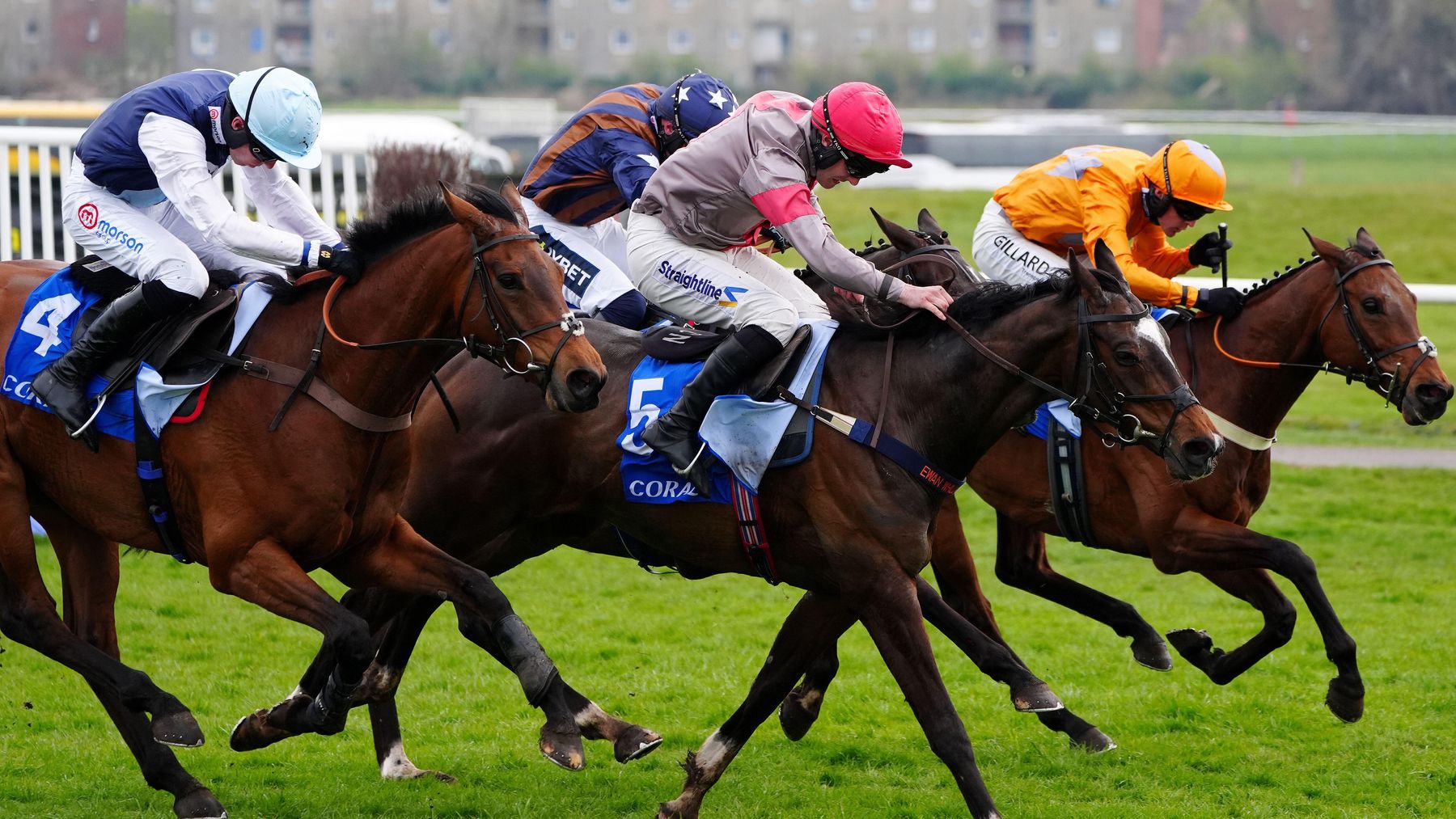 Ayr Review | Cracking Rhapsody won the Coral Scottish Champion Hurdle