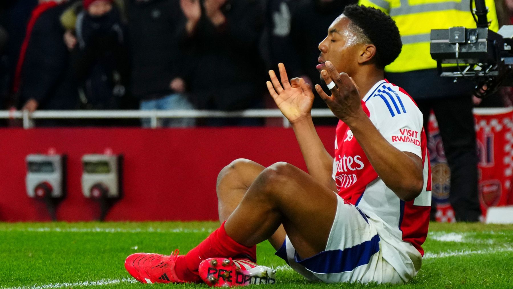 Arsenal humble Manchester City with five-star rout of Pep Guardiola’s side