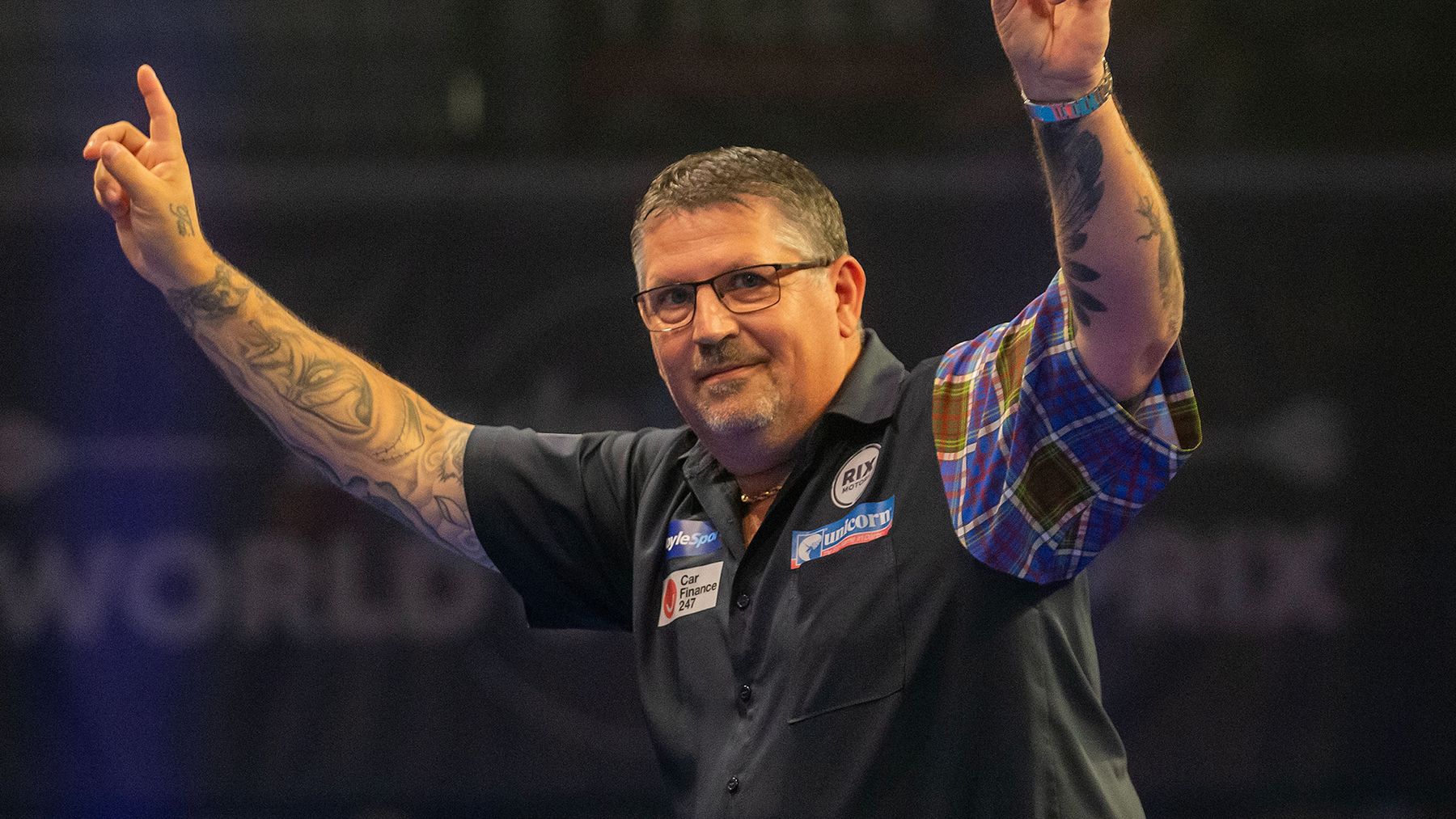 Darts results: Gary Anderson makes winning return at Players ...
