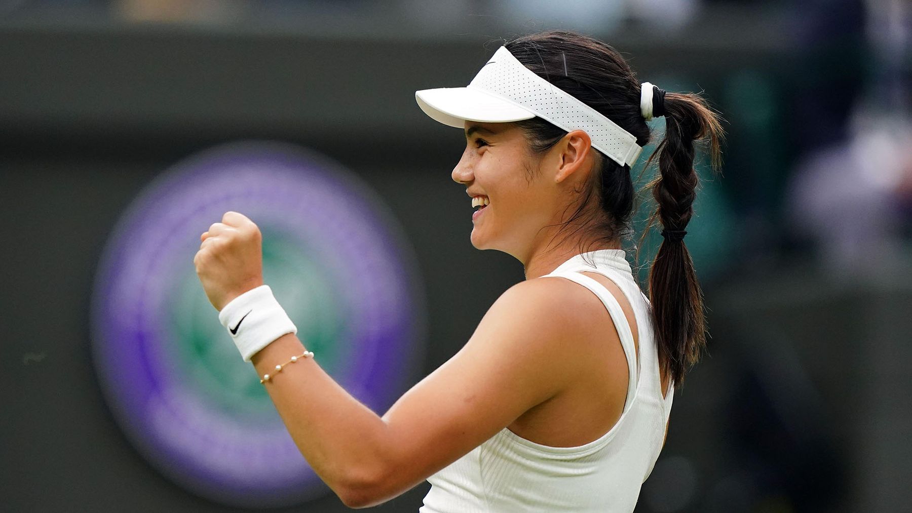 Wimbledon 2024 results: Emma Raducanu reaches third round as Carlos ...