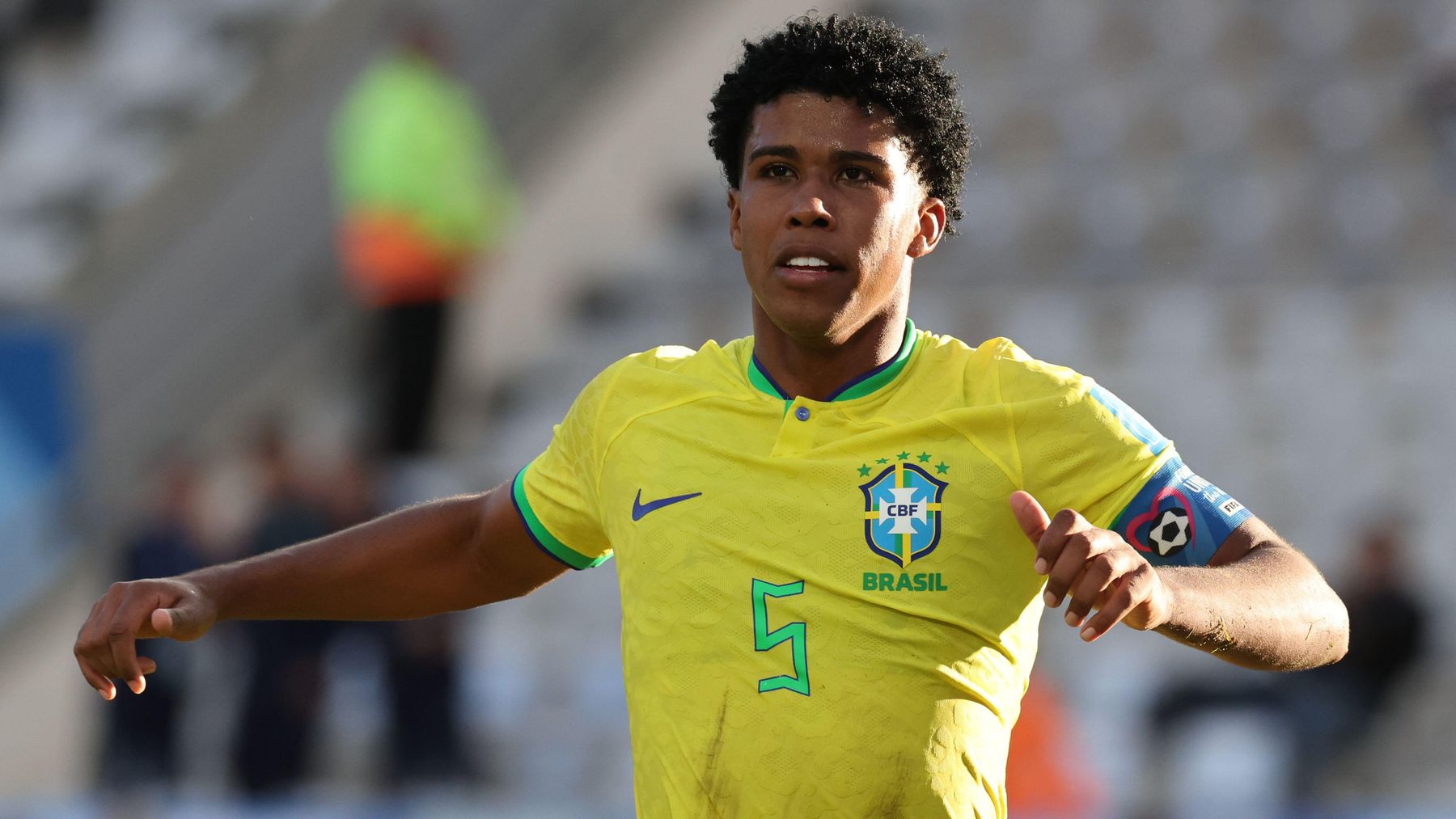 Nottingham Forest complete loan signing of Chelsea's Andrey Santos