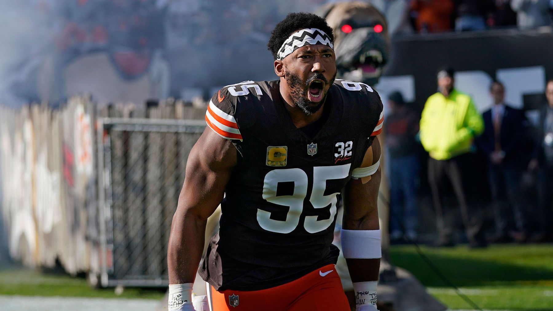 NFL Injury Report: Myles Garrett dodges a bullet, Jaelan Phillips ...