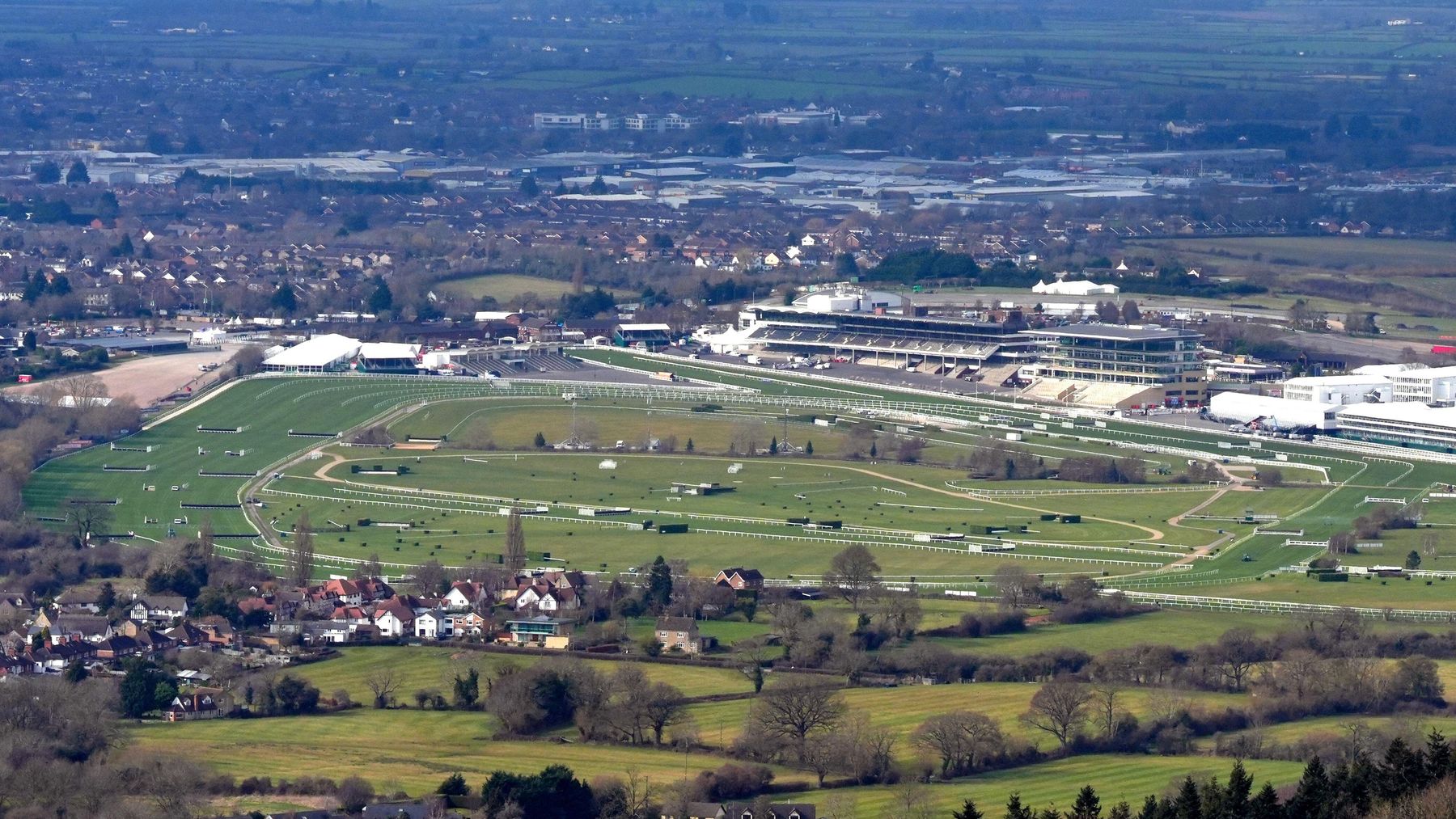 Cheltenham expect dip in attendance at Festival