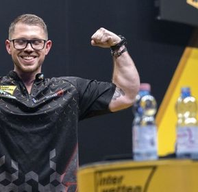 Darts results: Lukas Wenig takes out 167 to complete comeback victory