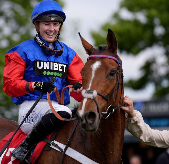 Goodwood Saturday review: Inis Mor wins Height Of Fashion
