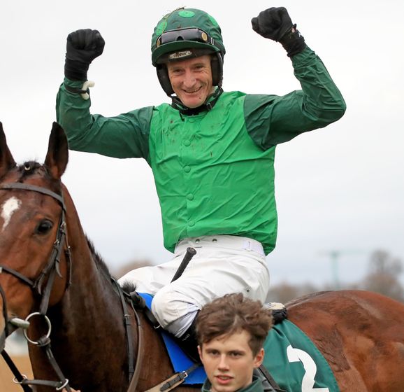 Daryl Jacob visits some of the Simon Munir & Isaac Souede team in Ireland