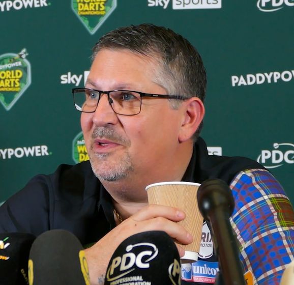 Gary Anderson blasts media over their attention on 16-year-old ...