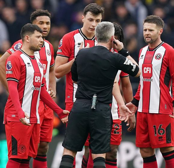 Wolves 1-0 Sheff Utd: Vinicius Souza and Jack Robinson clash in defeat