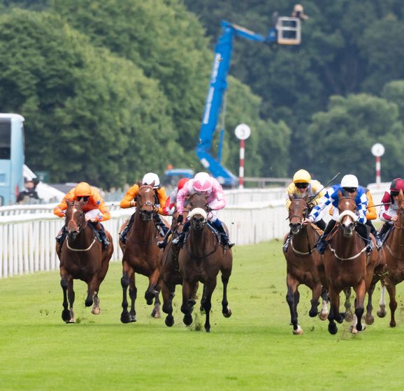 Hot weather latest: Start times brought forward at Doncaster and Yarmouth