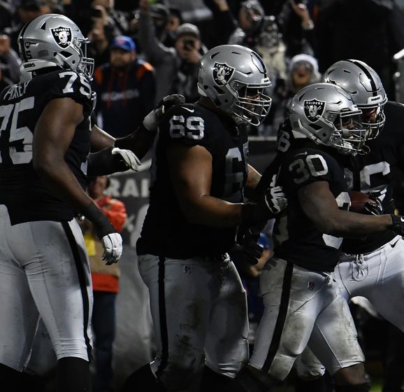 Oakland Raiders take advantage of Denver Broncos gifts