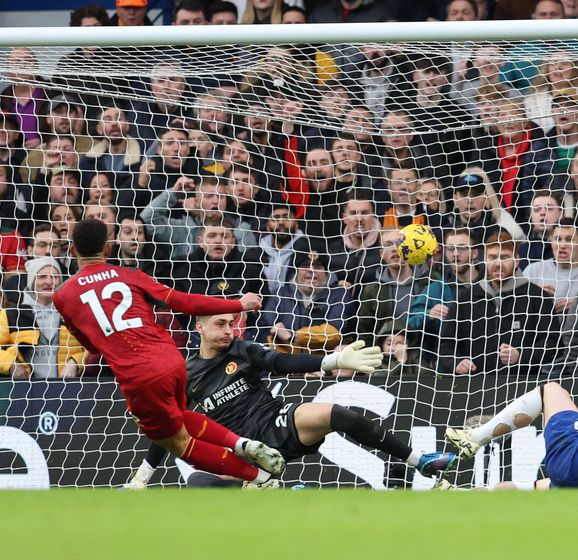 Chelsea 2-4 Wolves: Matheus Cunha nets hat-trick in comeback victory