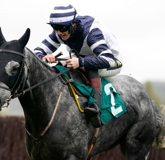 Paddy Power Gold Cup preview: Sam Thomas has three options