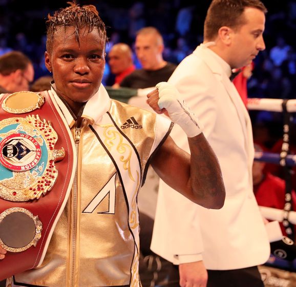 Nicola Adams v Maria Salinas: British boxer retains WBO flyweight title ...