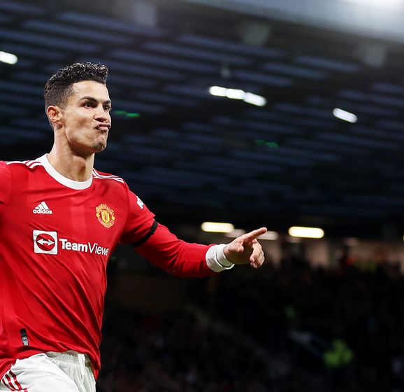Man United 3-2 Tottenham: Cristiano Ronaldo hat-trick earns Manchester ...