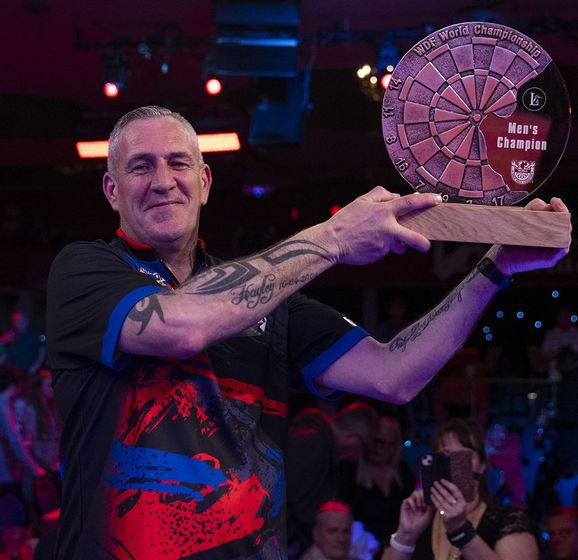 Darts results: Neil Duff wins Lakeside final to become first World ...