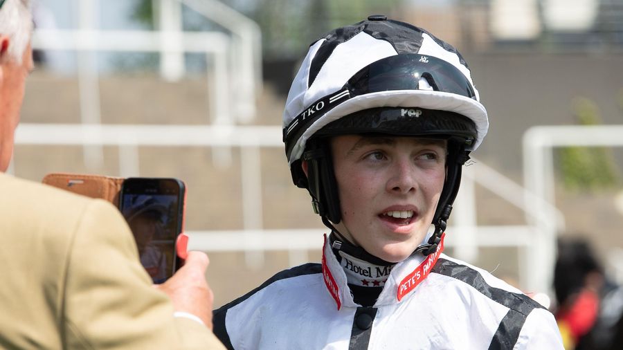 Apprentice jockeys' title: Who will come out on top?