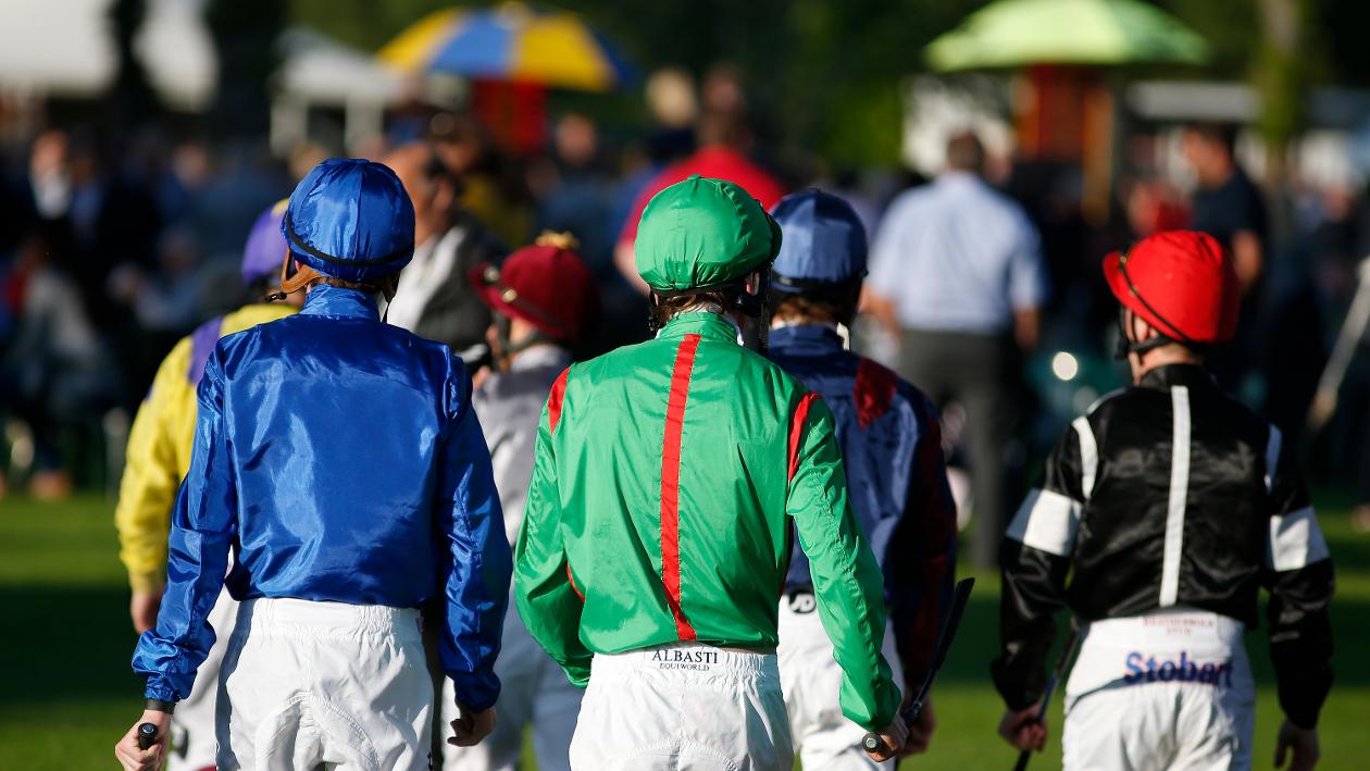 Monday racing preview & tips